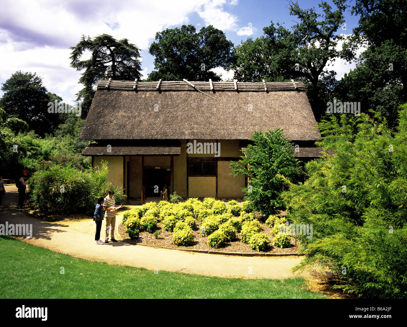 Japanese Minka old farmhouse and garden at Kew Gardens Richmond England ...