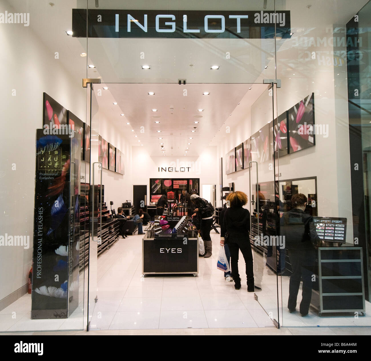 Inglot hi-res stock photography and images - Alamy