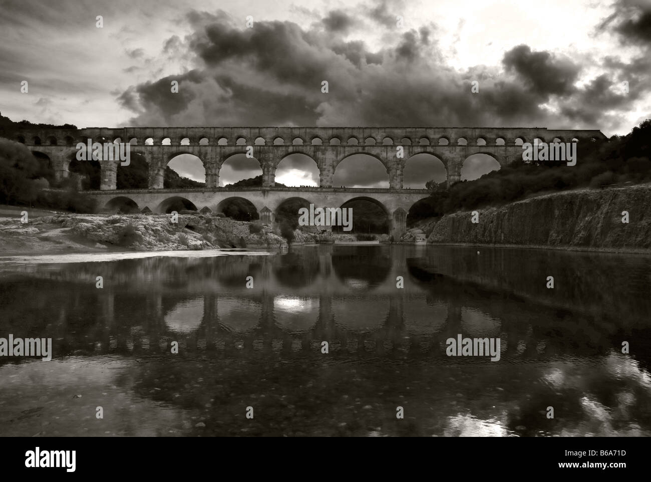 Roman Aquaduct France High Resolution Stock Photography and Images - Alamy