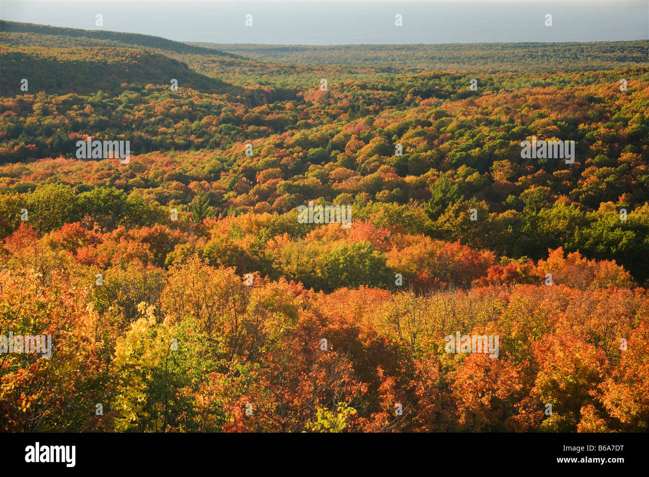 Rolling hills of fall color hi-res stock photography and images - Alamy