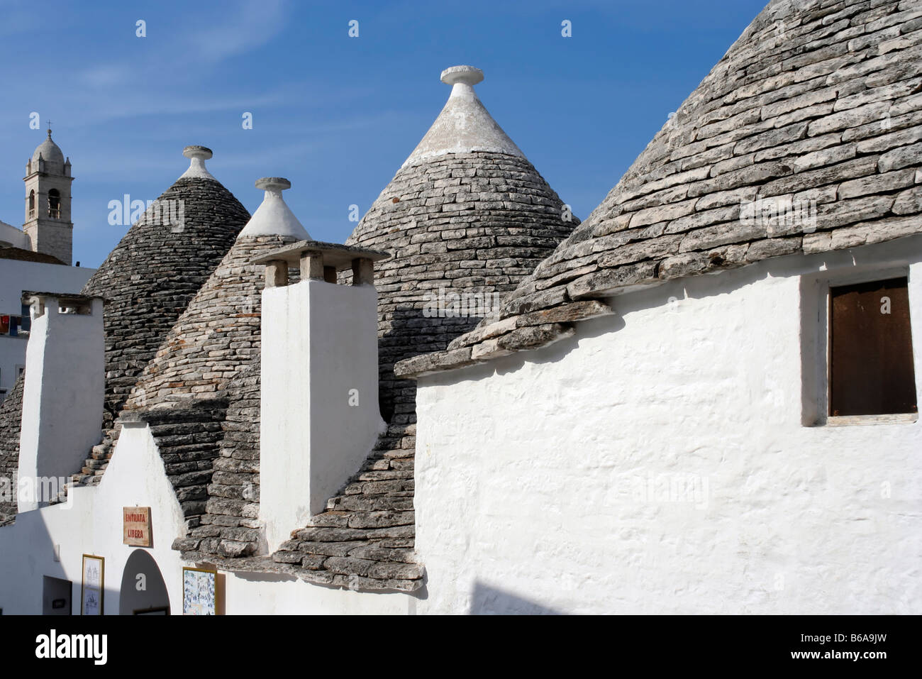 Trullo houses with conical limestone roofs; Alberobello, province of ...