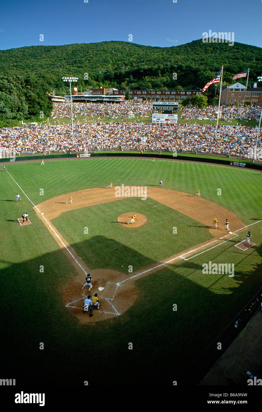 Little League Baseball Crowd High Resolution Stock Photography and ...