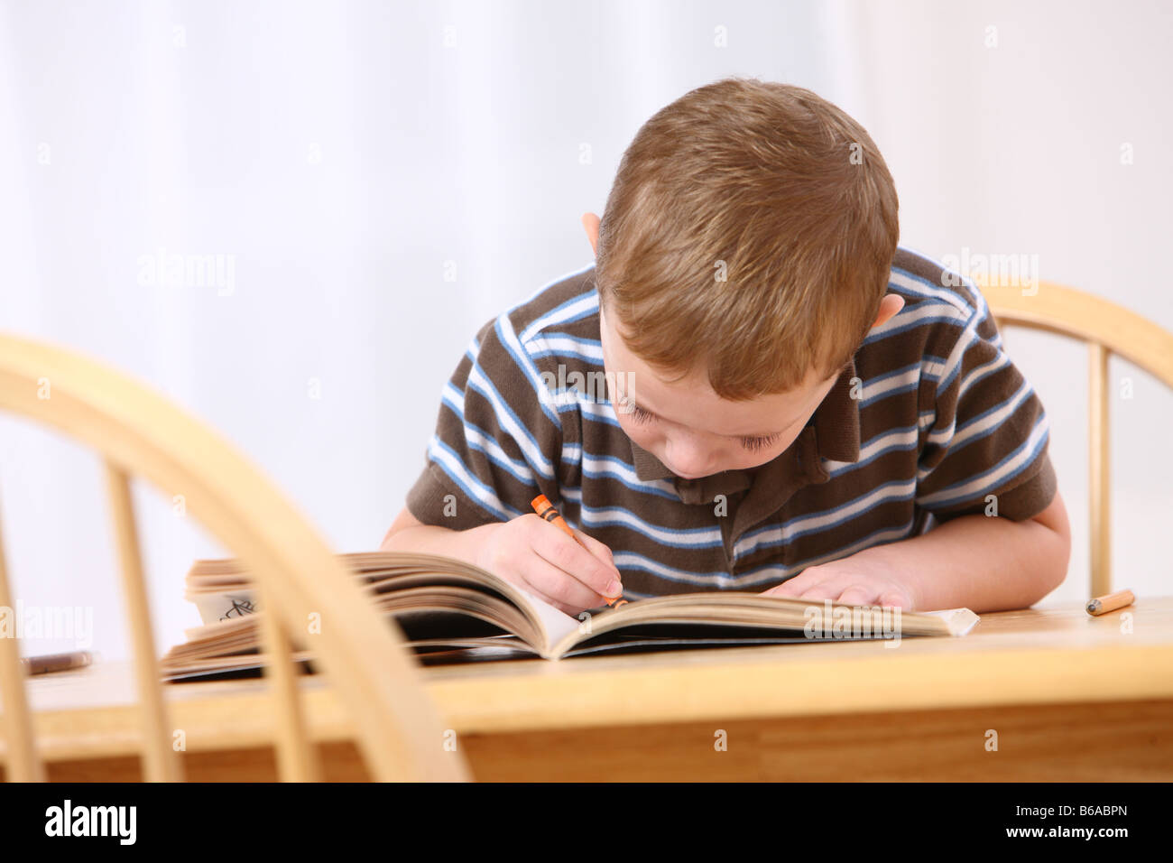 Coloring house hi-res stock photography and images - Alamy