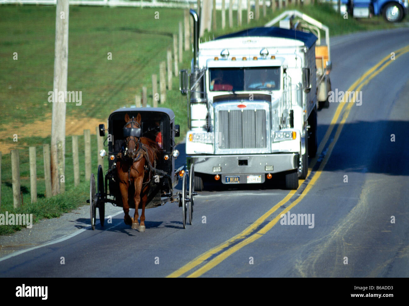 Horse drawn truck hi-res stock photography and images - Alamy