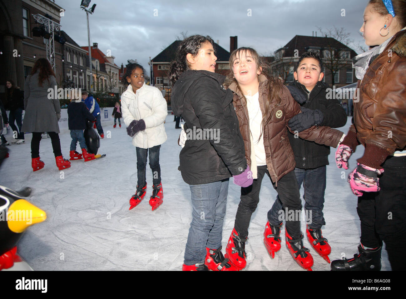 Dutch girls skating hi-res stock photography and images - Alamy