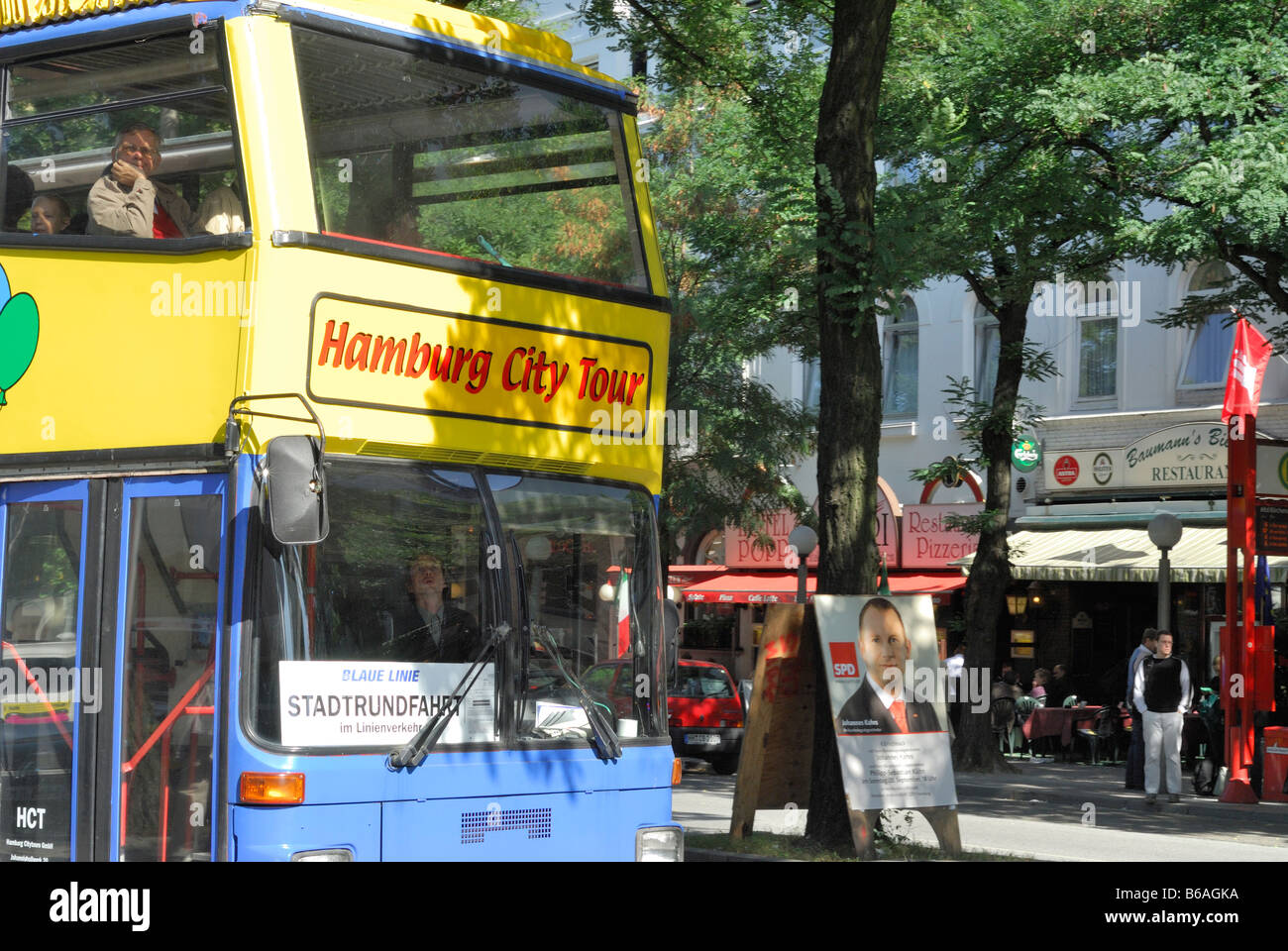 Hamburg sightseeing bus hi-res stock photography and images - Alamy