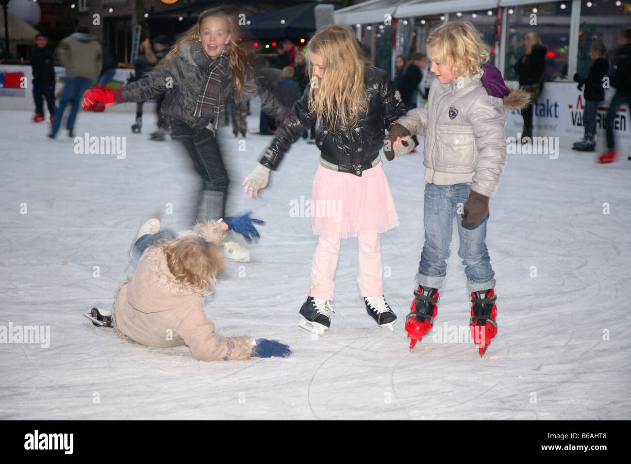 Dutch girls skating hi-res stock photography and images - Alamy