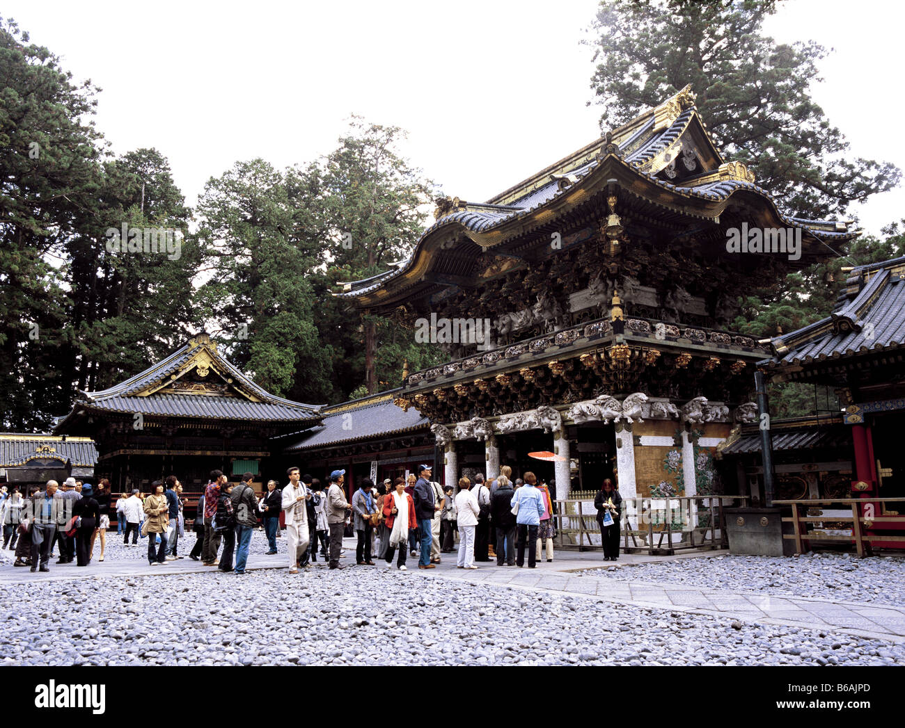 Tourists in front of Yomeimon Gate of Toshogu Shrine at Nikko, Japan ...