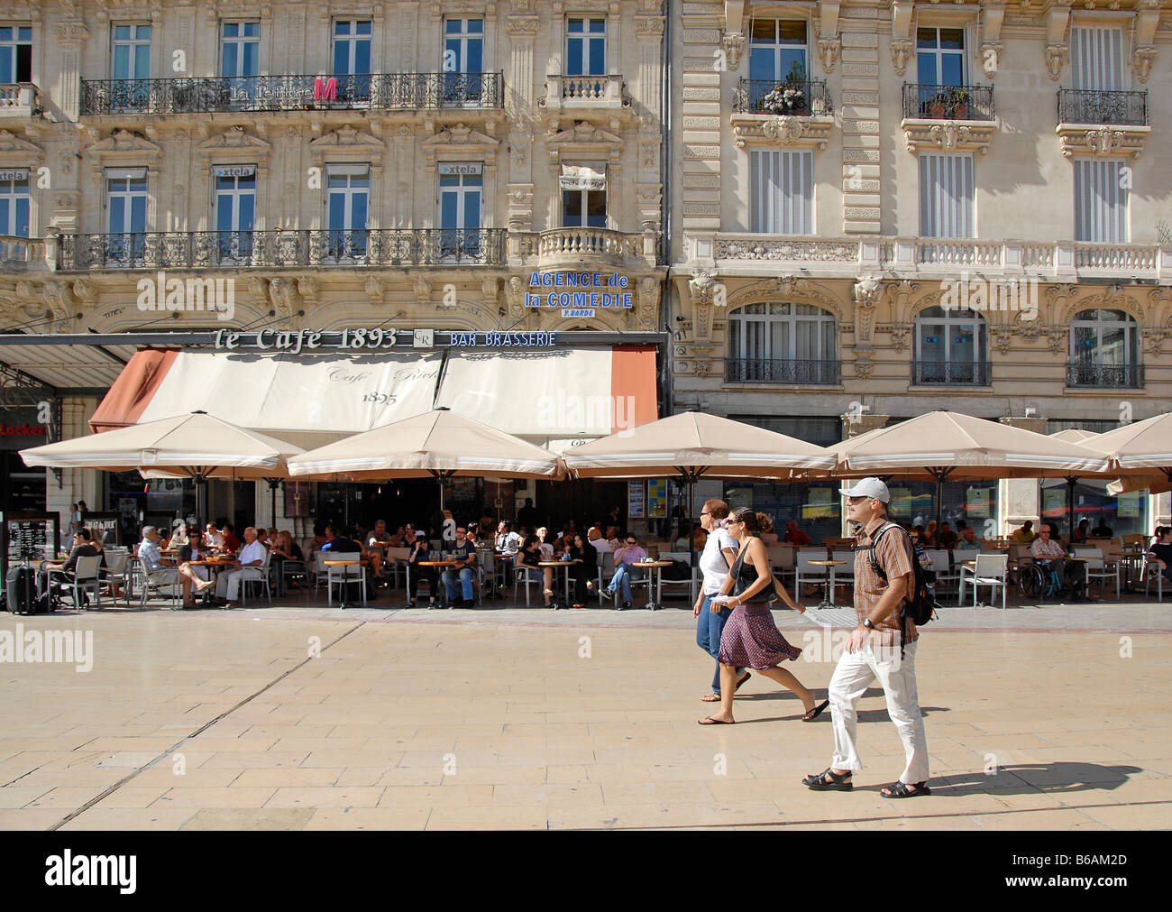 Brasserie france montpellier people hi-res stock photography and images ...