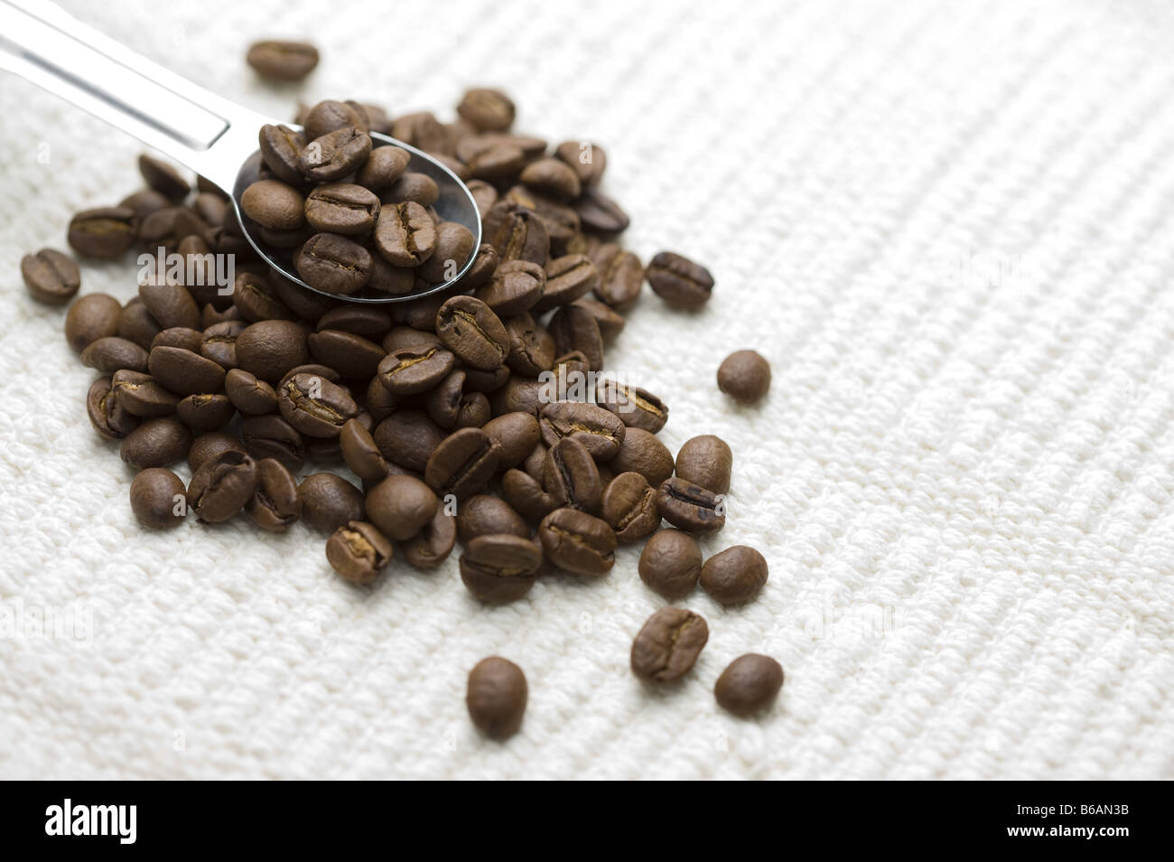 Beans stack hi-res stock photography and images - Alamy