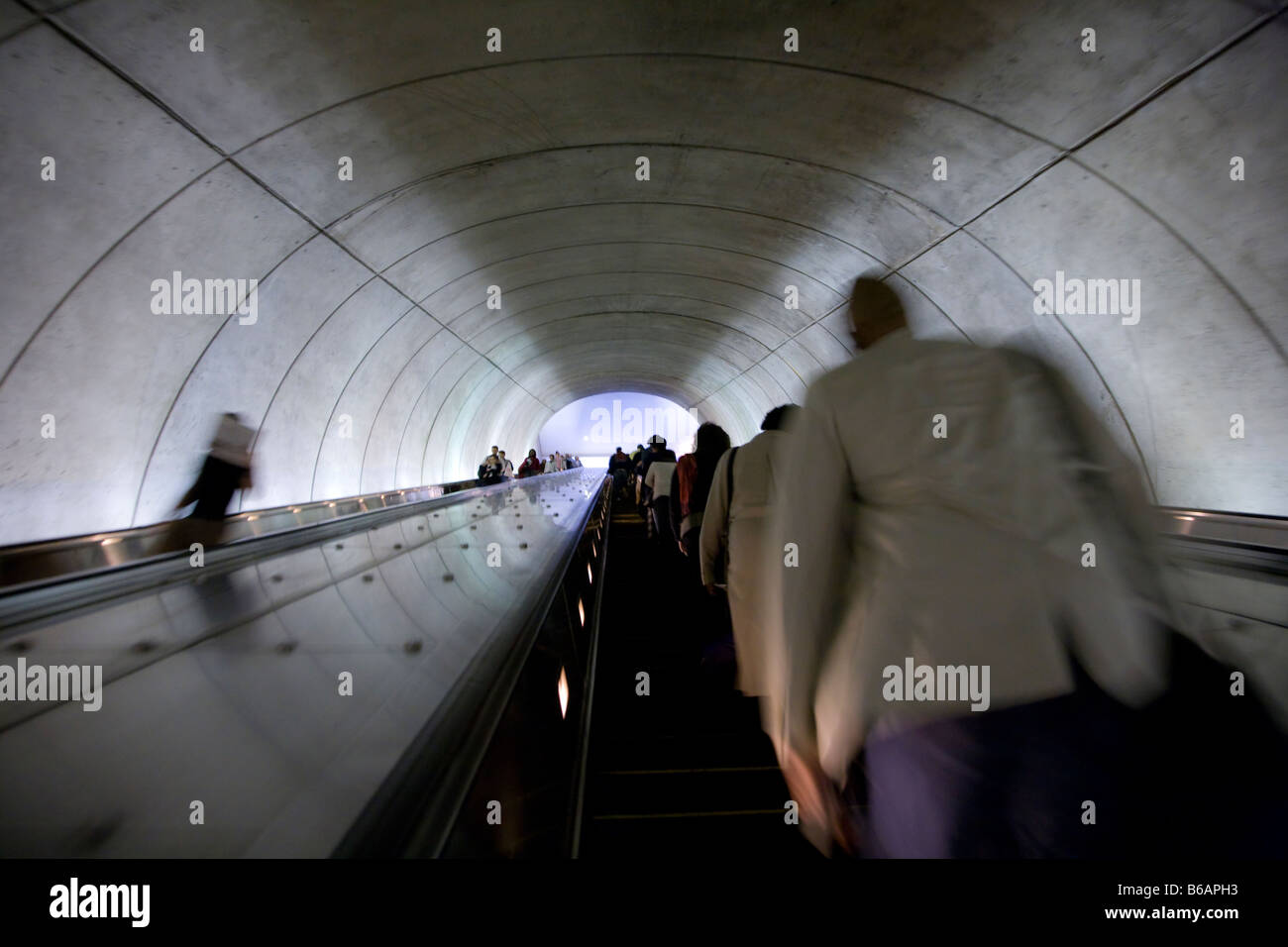 Washington DC metrorail station Stock Photo - Alamy