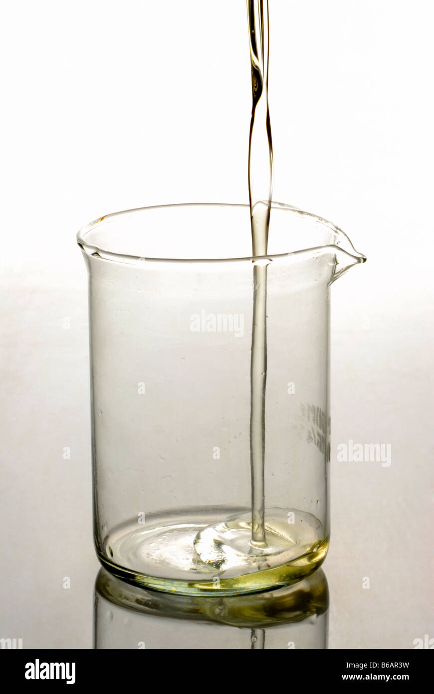 Beaker glass hi-res stock photography and images - Alamy