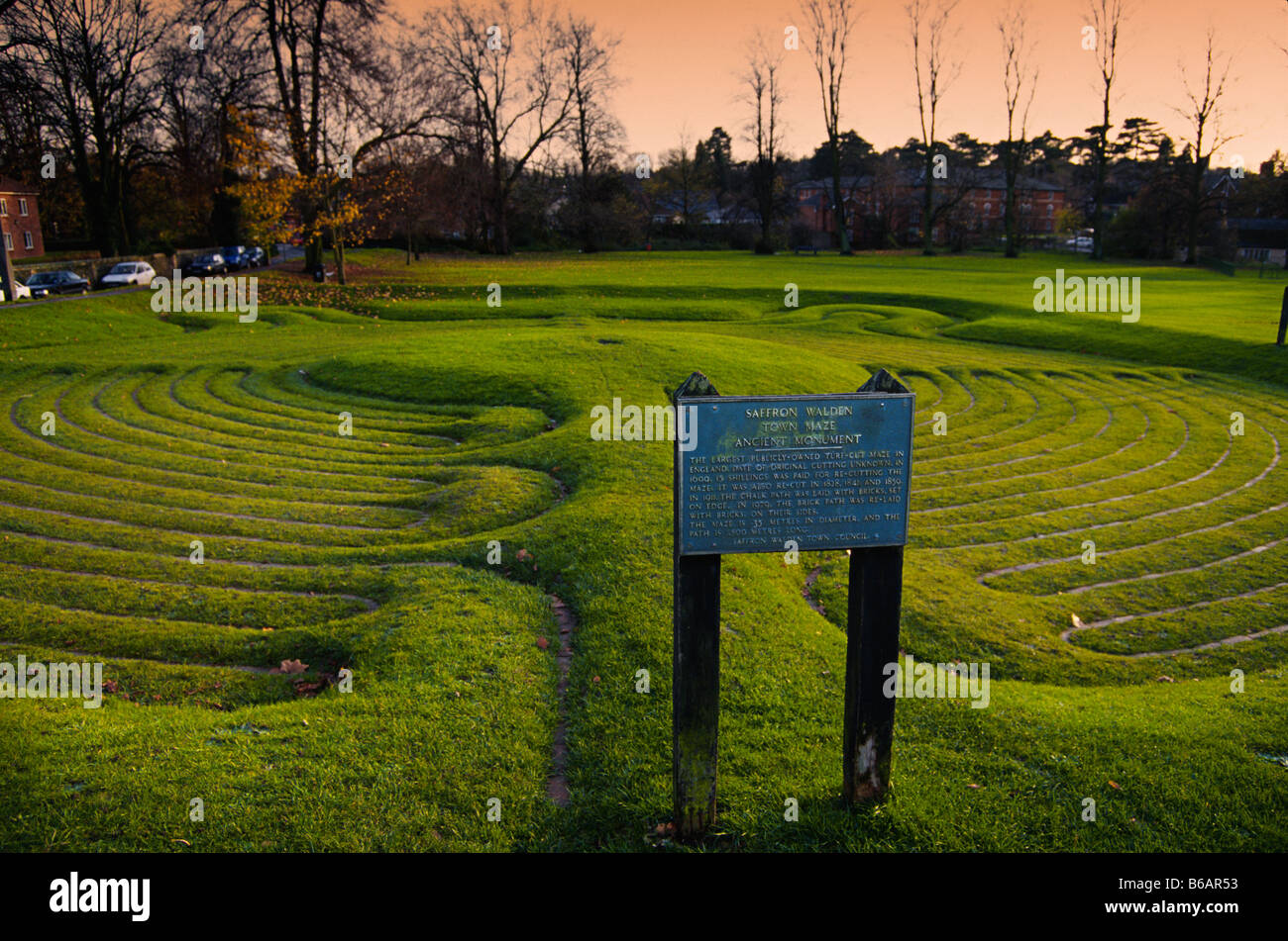 Turf labyrinth hi-res stock photography and images - Alamy
