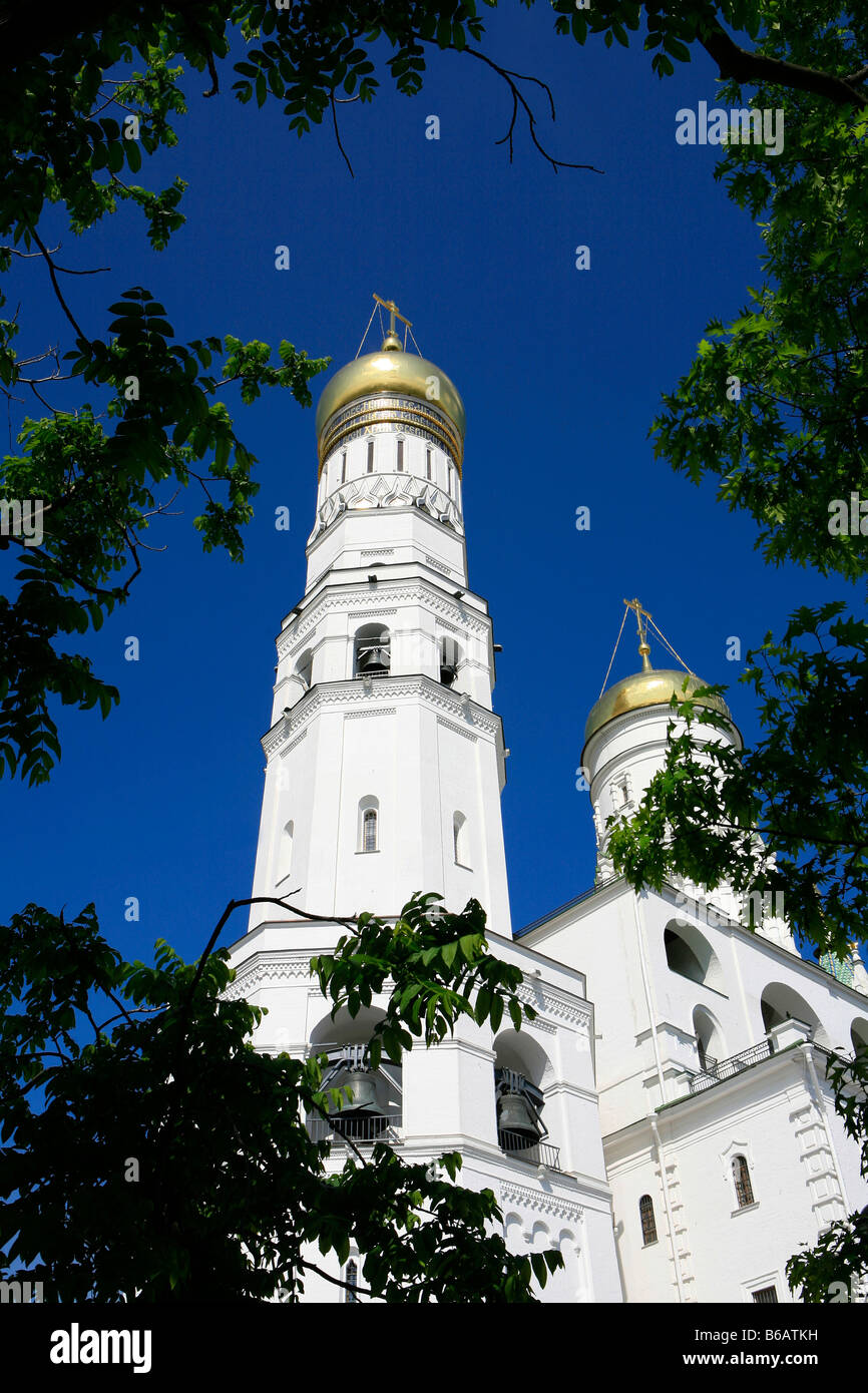 Ivan the Great Bell Tower (1508) and the Assumption Belfry (1523-1543 ...
