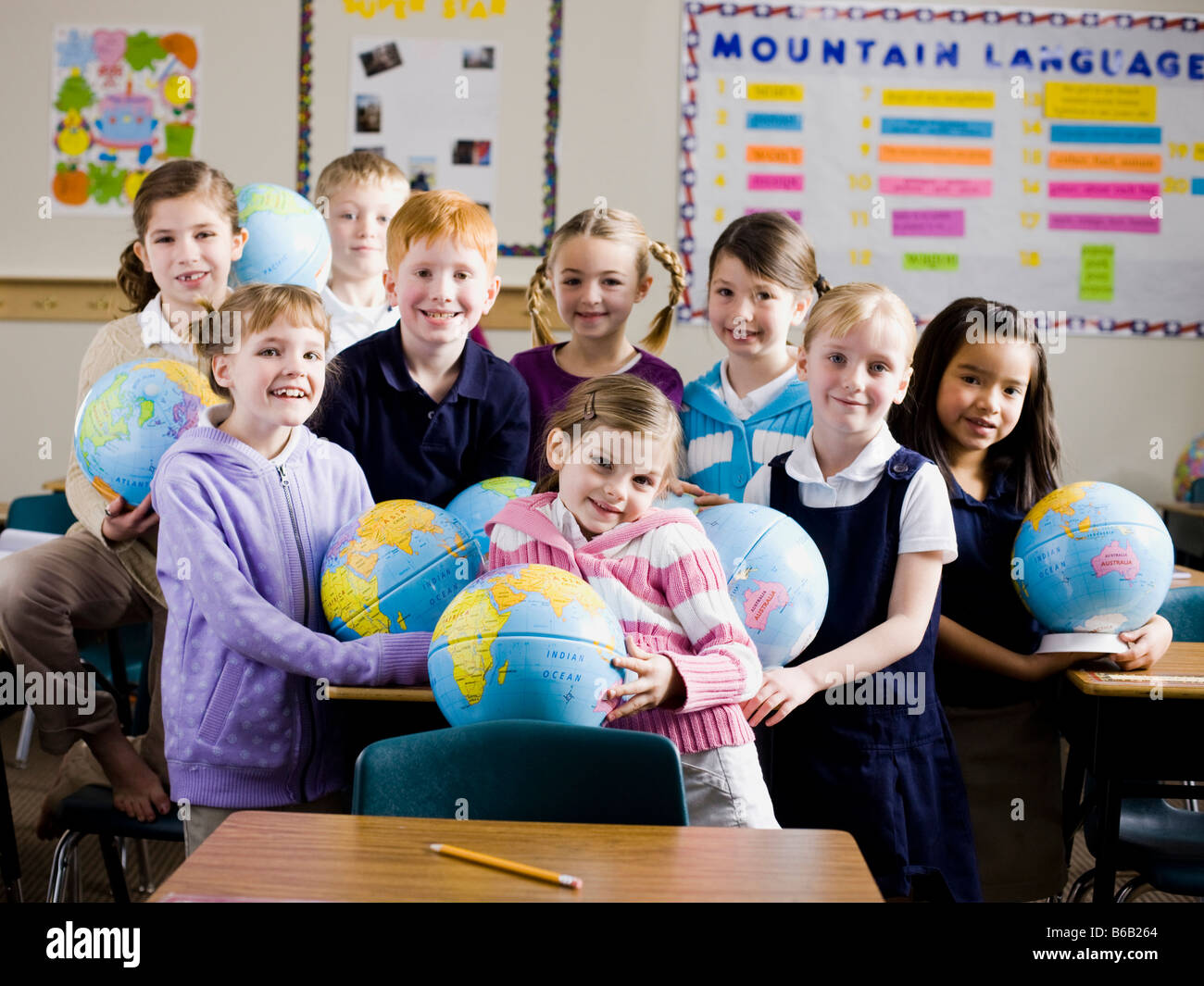 children at school Stock Photo - Alamy
