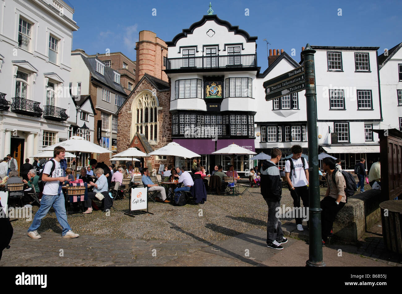 Cathedral Green Exeter historic buildings and alfresco dining in the ...