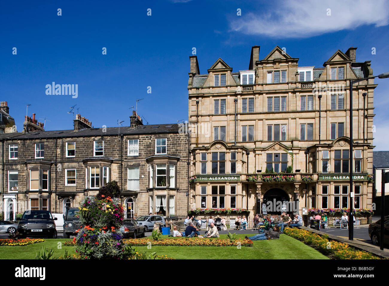 The alexandra pub hi-res stock photography and images - Alamy