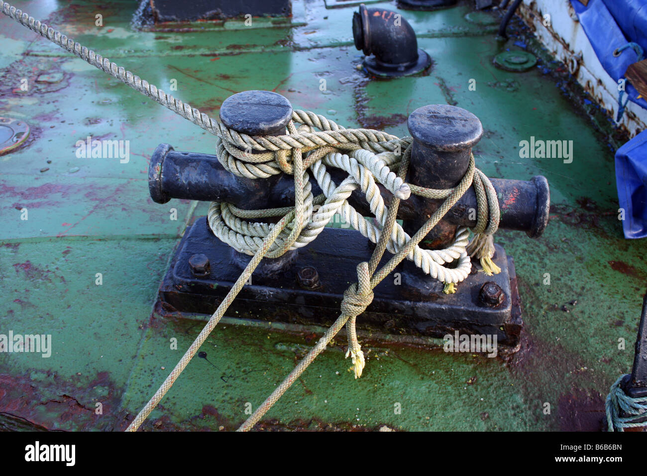 Iron wood and cord hi-res stock photography and images - Alamy