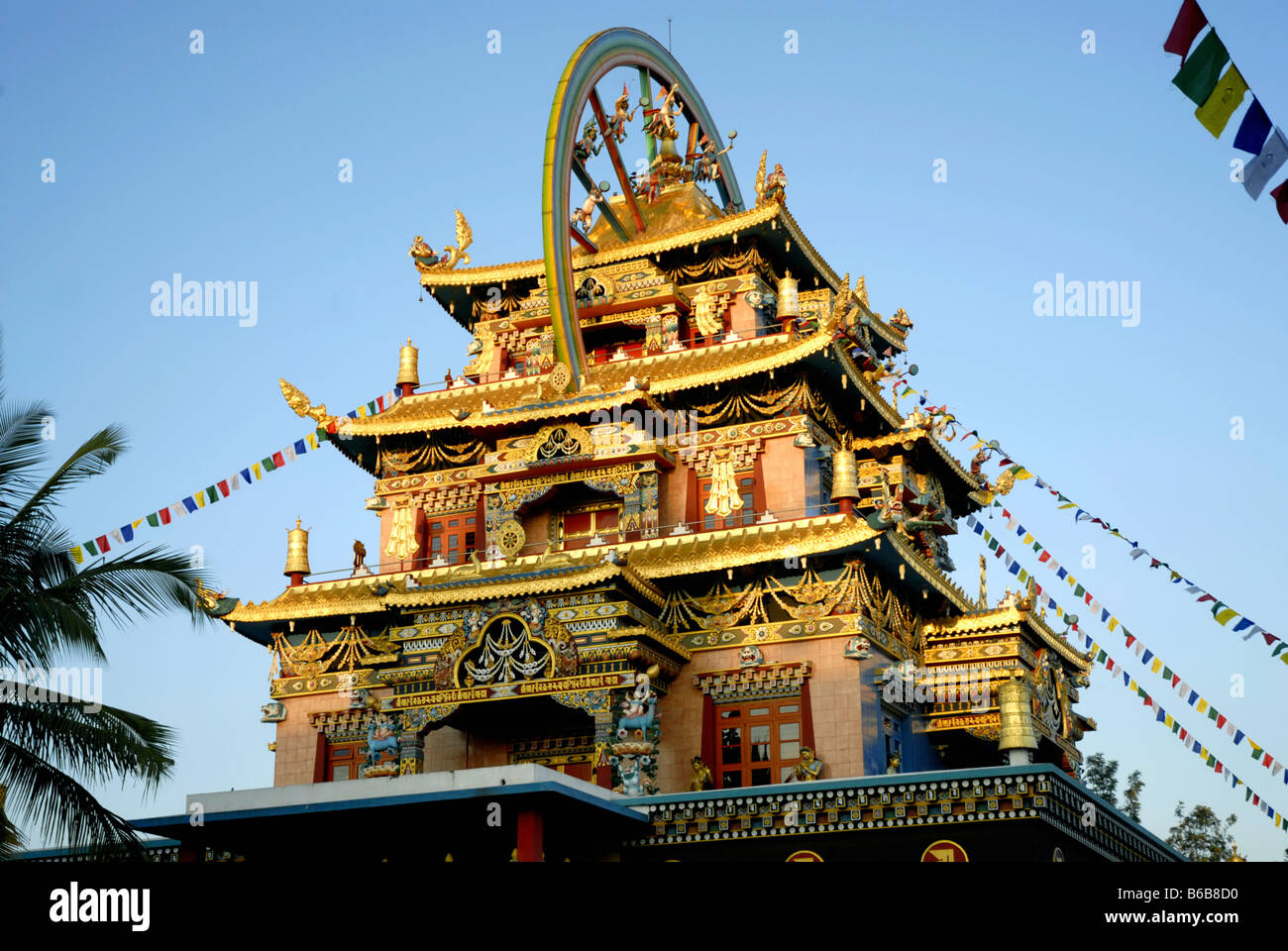 BUDDHIST GOLDEN TEMPLE IN BYLAKUPPE COORG KARNATAKA Stock Photo - Alamy