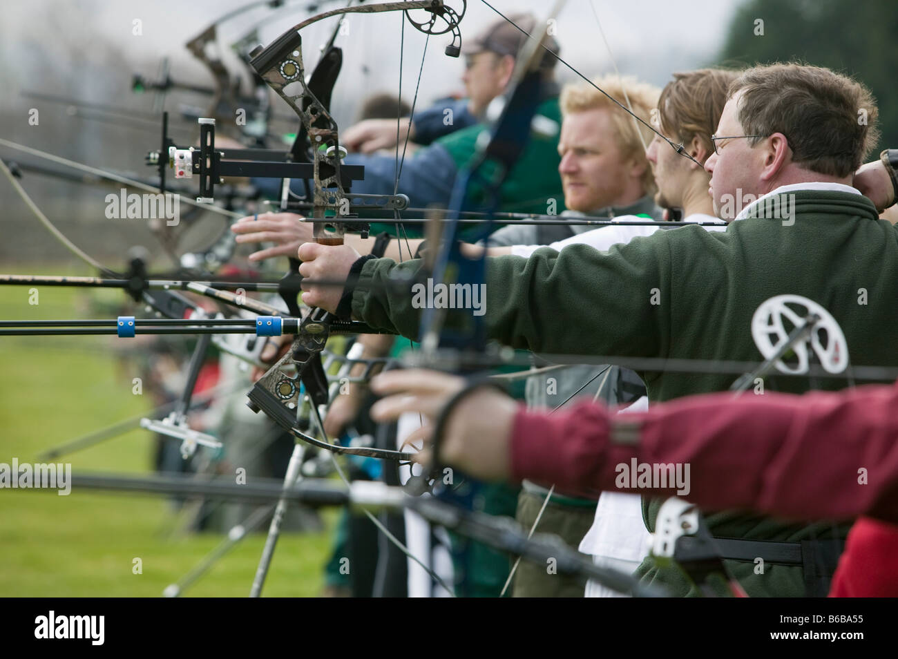 Archery bowman hi-res stock photography and images - Alamy