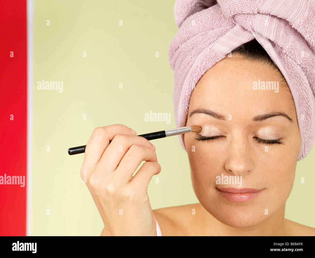 Model gold eye shadow hi-res stock photography and images - Alamy