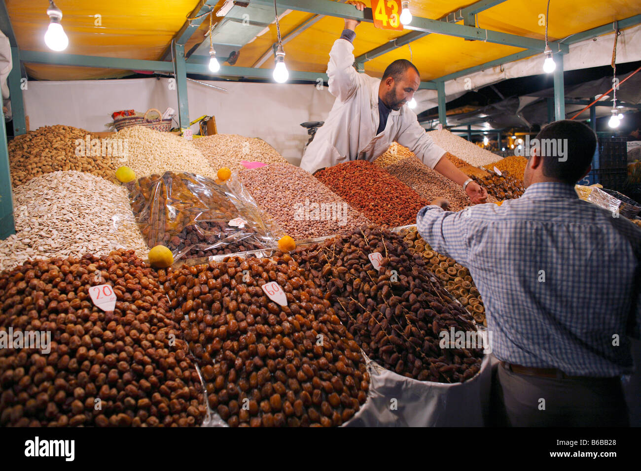 Marrakesh morocco medina hi-res stock photography and images - Alamy