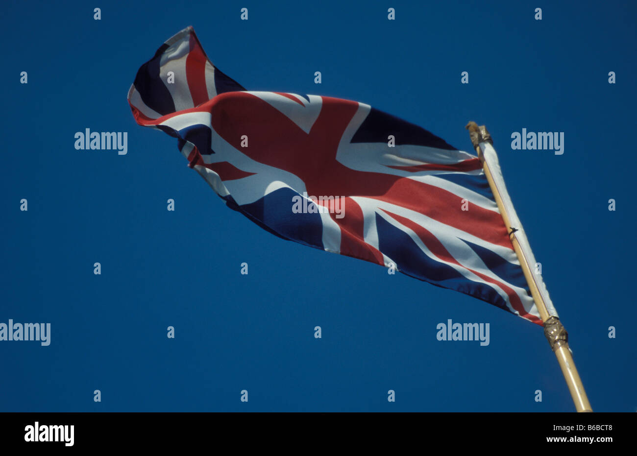 Union jack flag flying on mast hi-res stock photography and images - Alamy