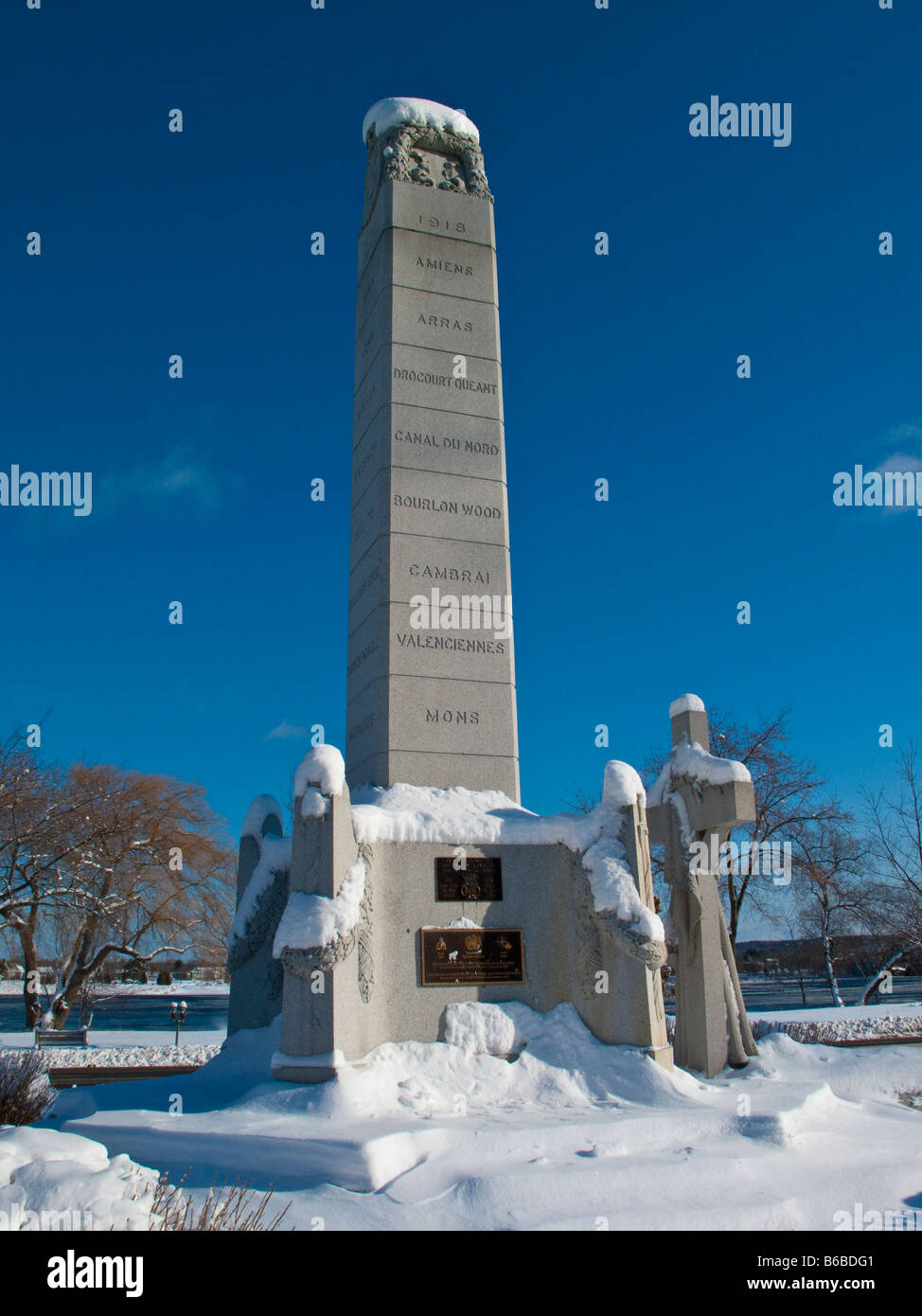 Fredericton war memorial hi-res stock photography and images - Alamy