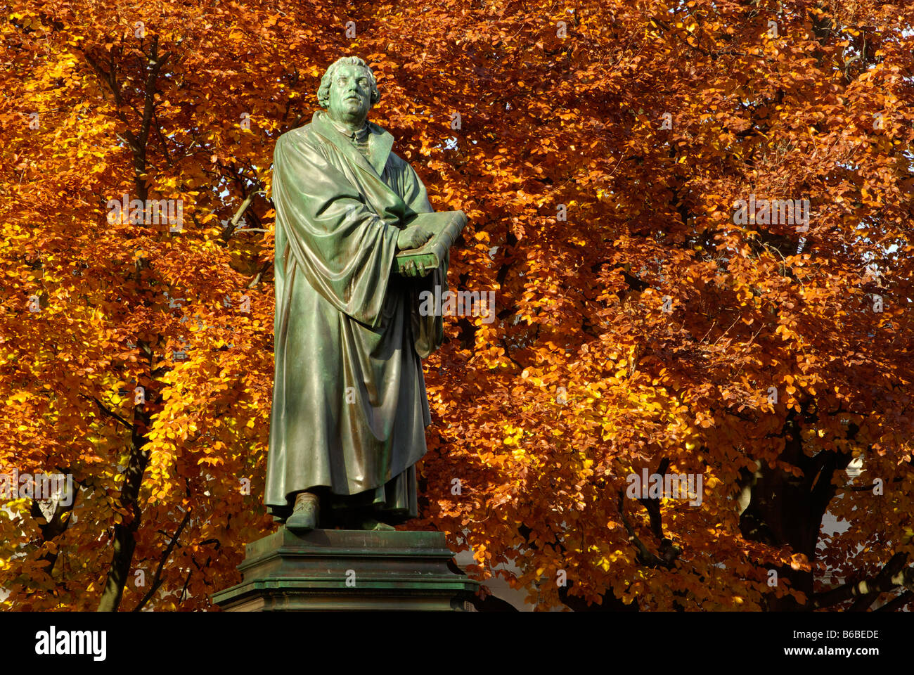 Martin luther at the diet of worms hi-res stock photography and images ...