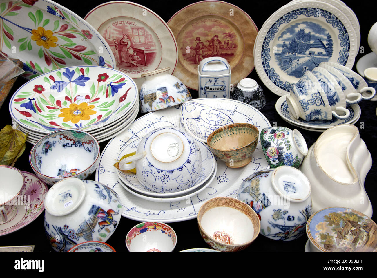 Dutch pottery hi-res stock photography and images - Alamy