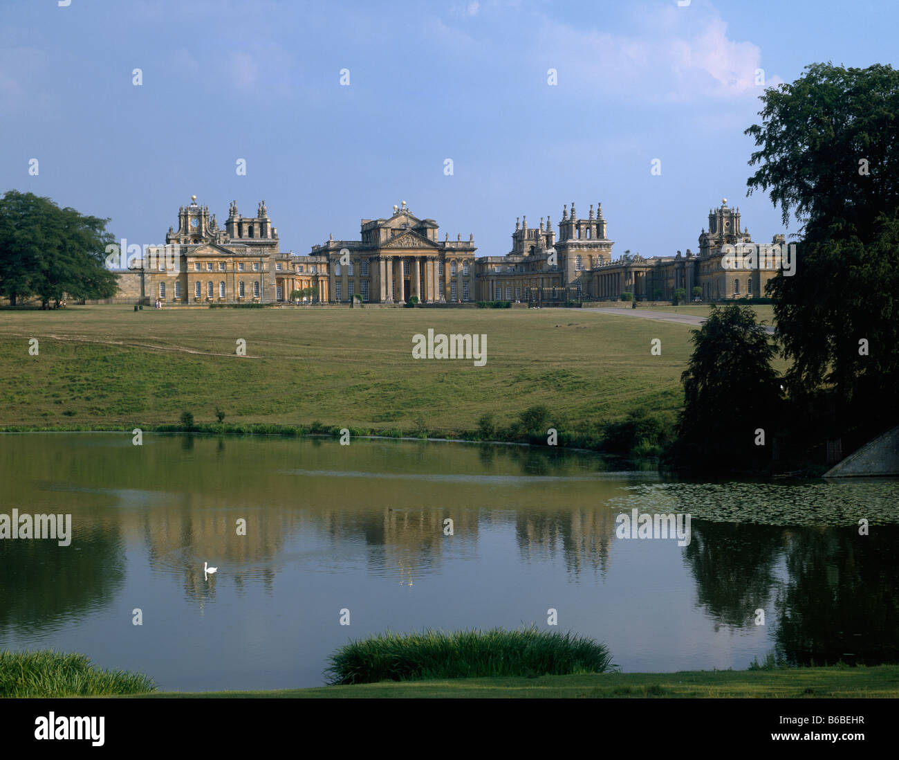 North blenheim hi-res stock photography and images - Alamy