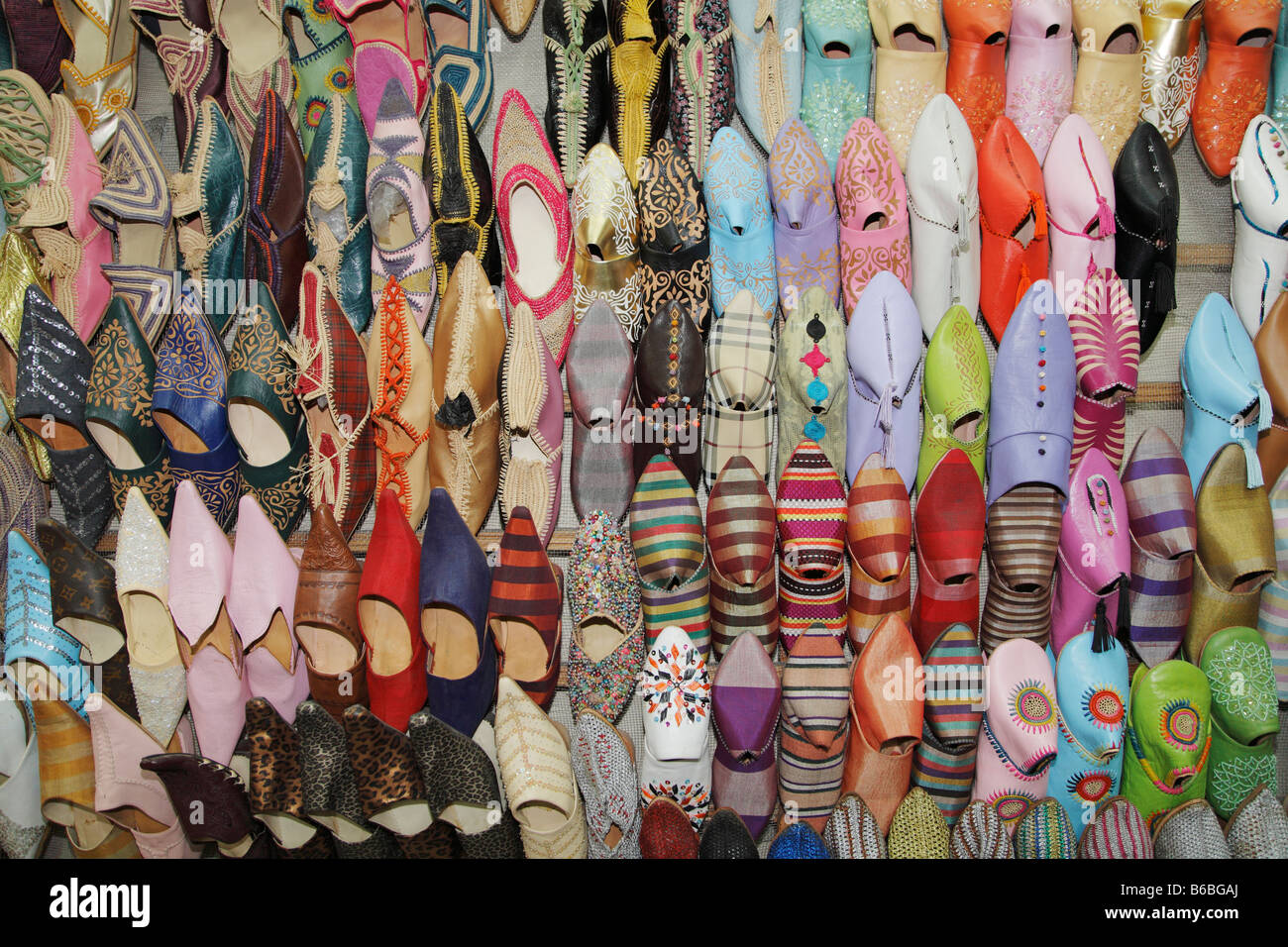 Shoes at market hi-res stock photography and images - Alamy
