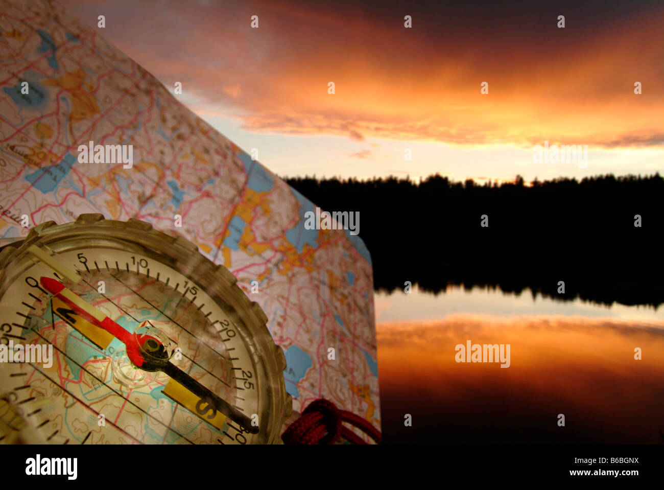Compass compasses map maps hi-res stock photography and images - Alamy