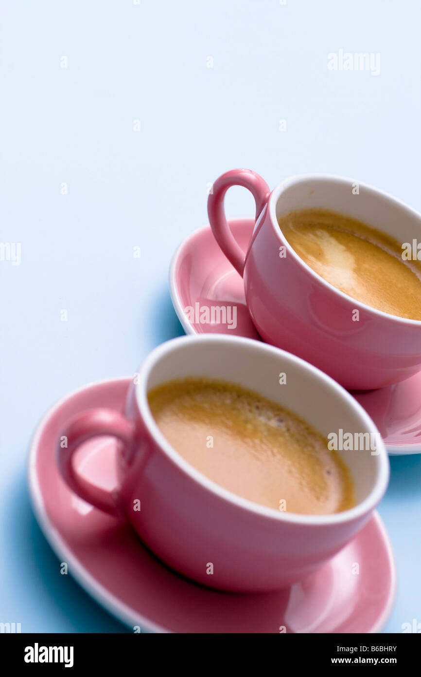 Tea cups and saucers hi-res stock photography and images - Alamy