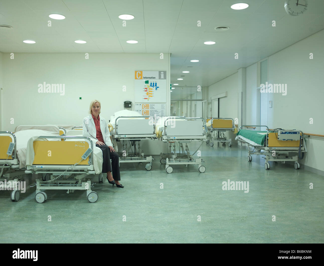 Interiors of hospital ward Stock Photo - Alamy