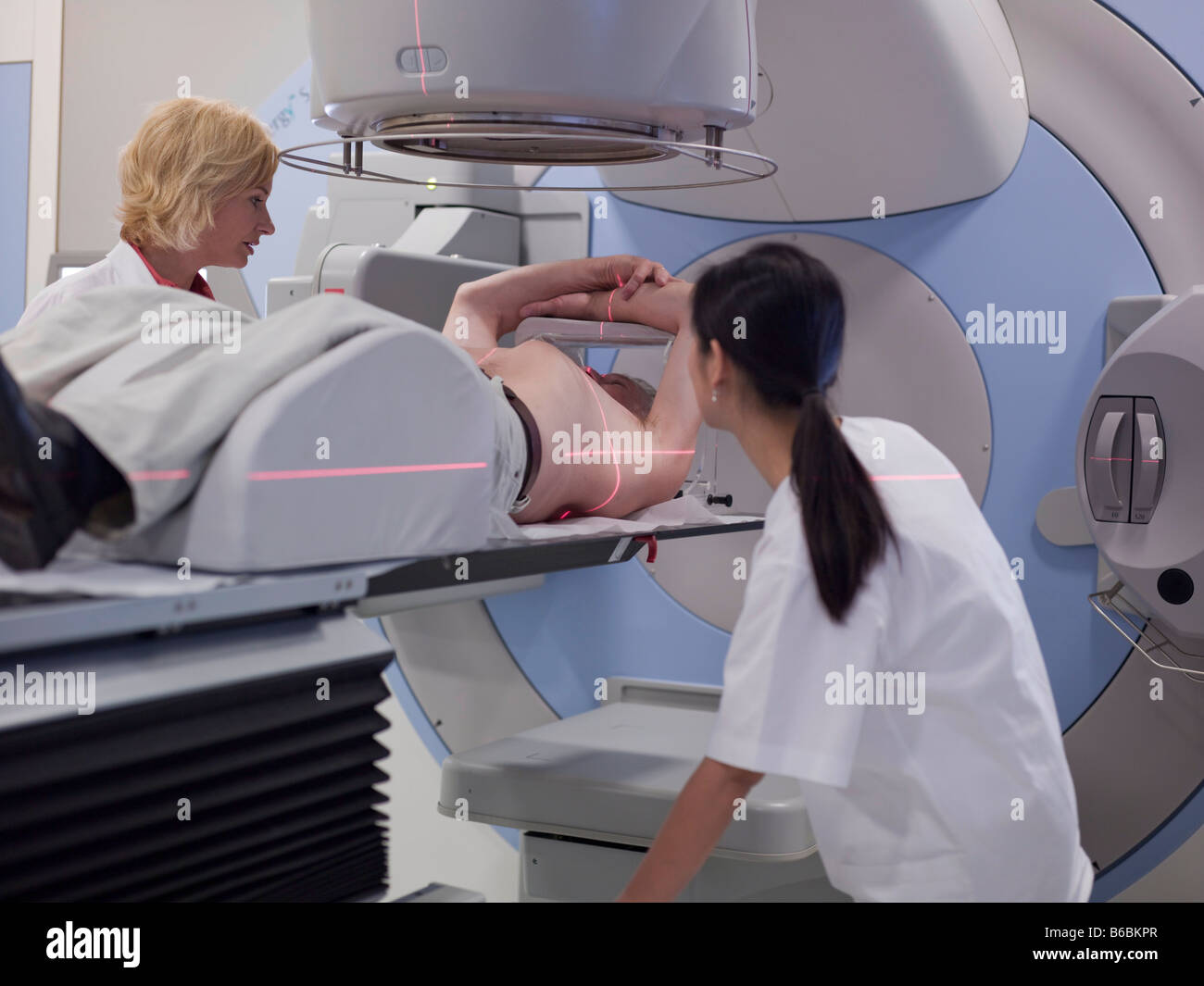Mri photographs hi-res stock photography and images - Alamy