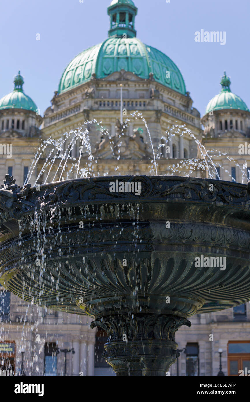 Fountain and Legislative Building of BC Victoria "Vancouver Island ...
