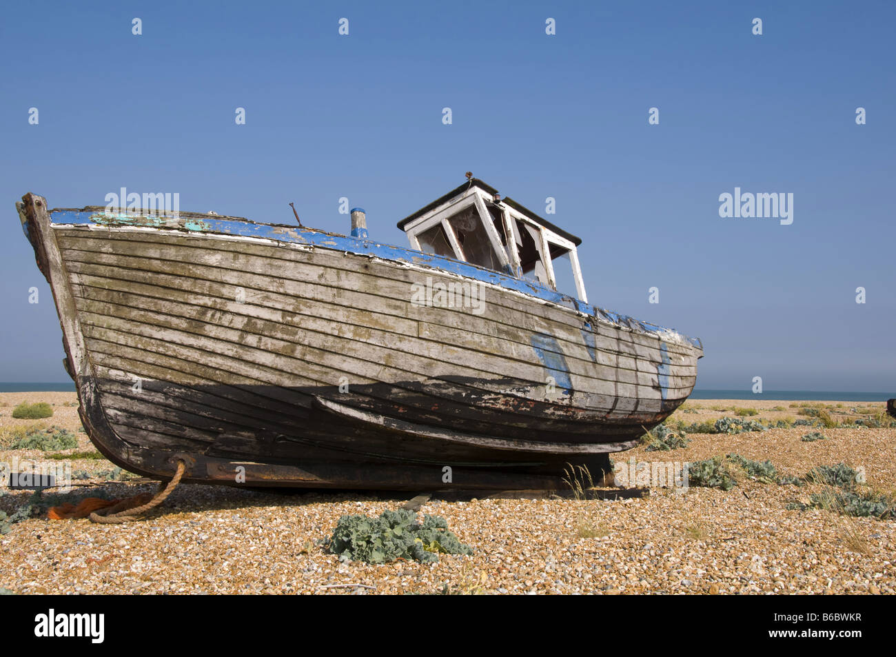 A ruined boat hi-res stock photography and images - Alamy