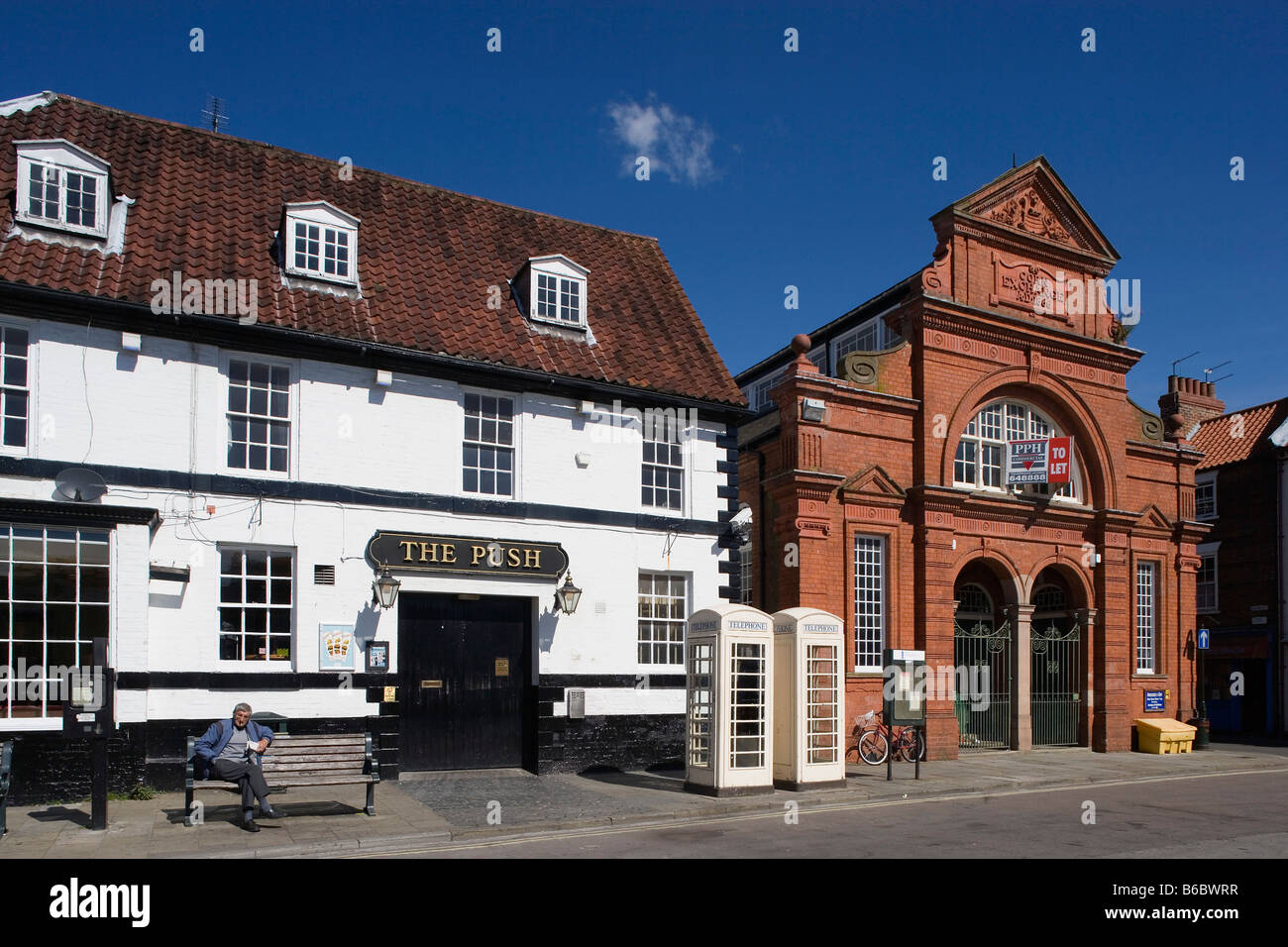 Beverley saturday market square hi-res stock photography and images - Alamy