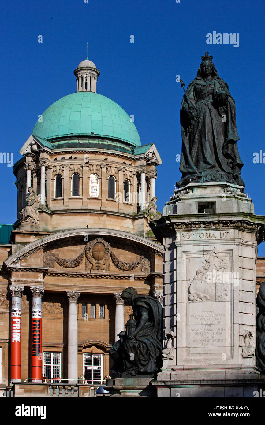 Kingston Upon Hull Hull City Hall Queen Victoria Memorial East Riding ...