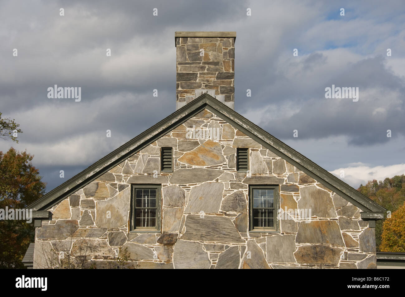 Fieldstone house hi-res stock photography and images - Alamy