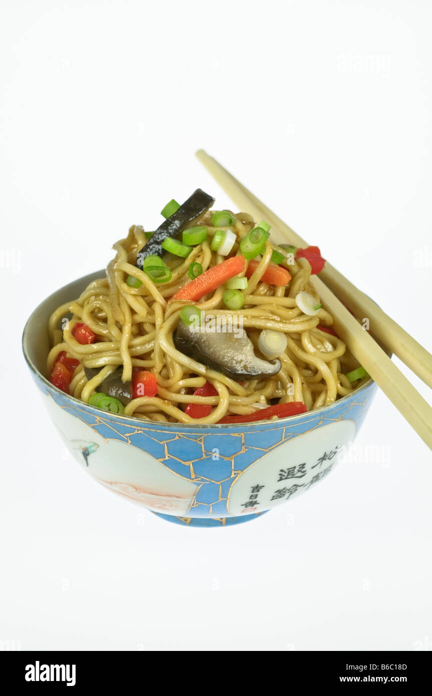 Chow mein Chinese food Stock Photo - Alamy