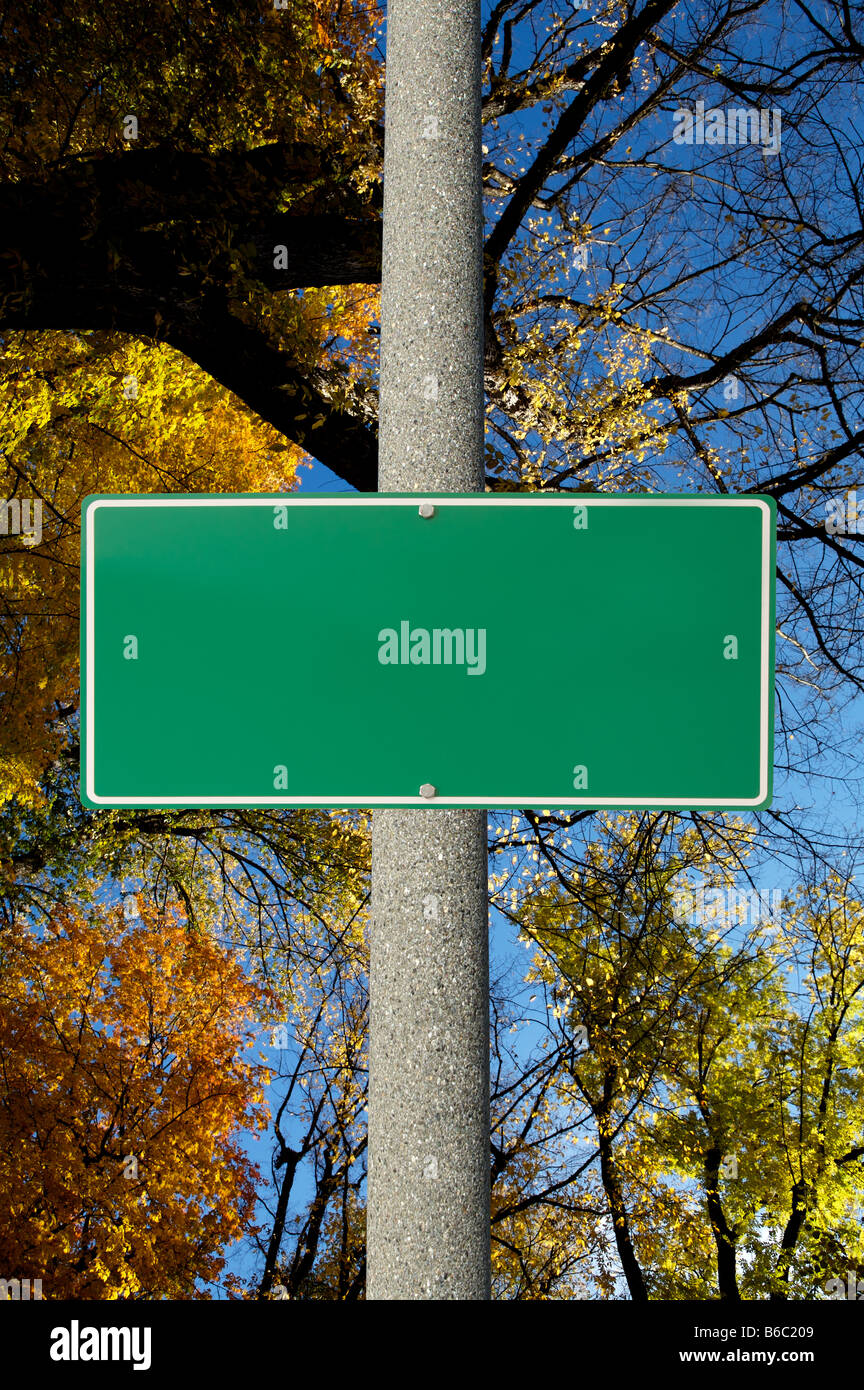 blank green traffic sign Stock Photo - Alamy
