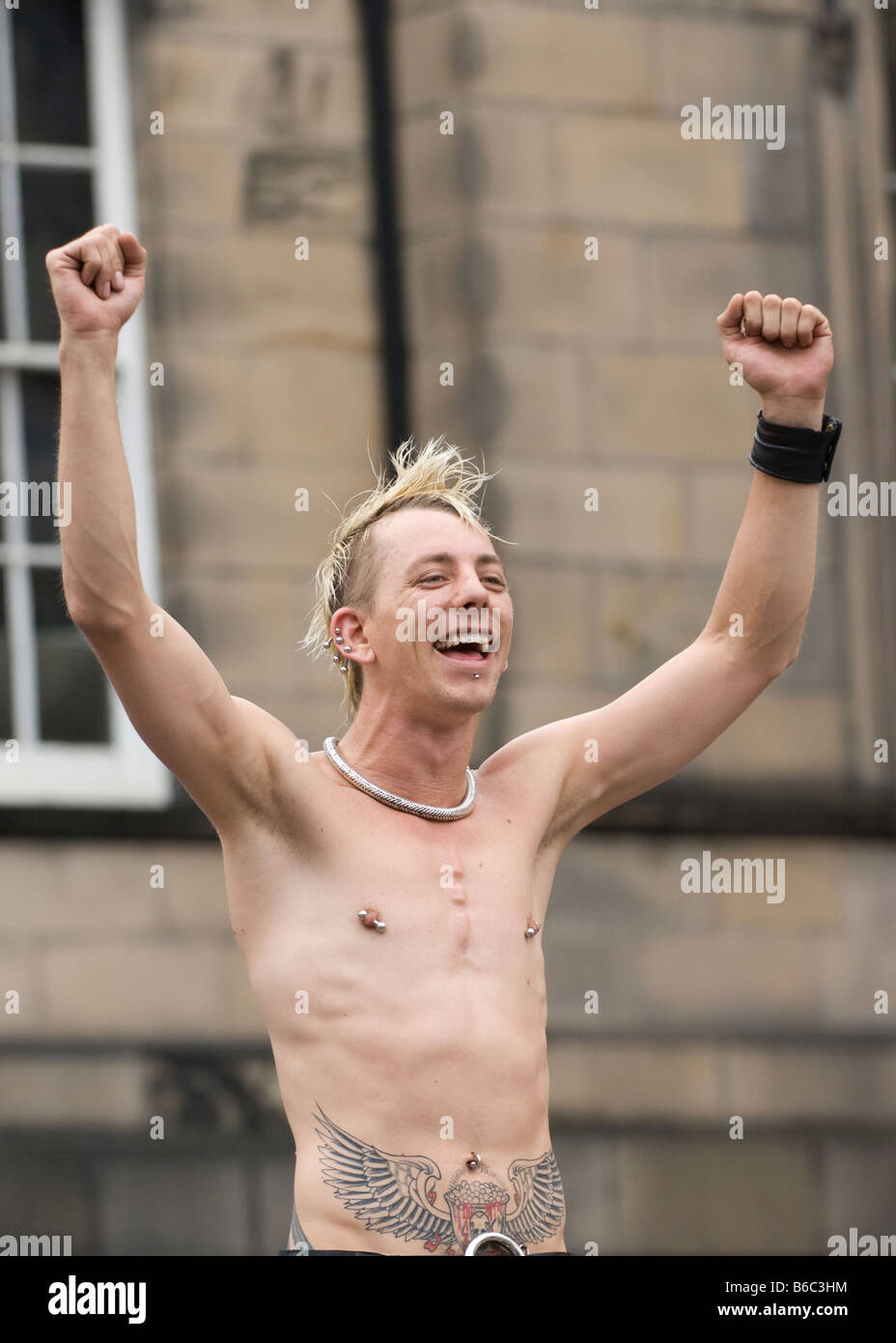 Juggling knives hi-res stock photography and images - Alamy