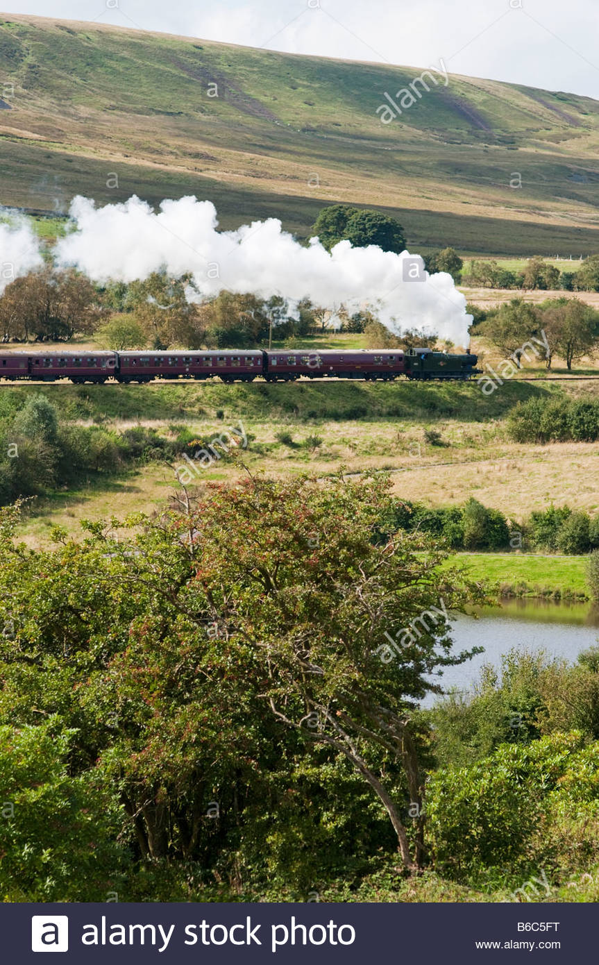 Countryside Steam Train High Resolution Stock Photography and Images ...