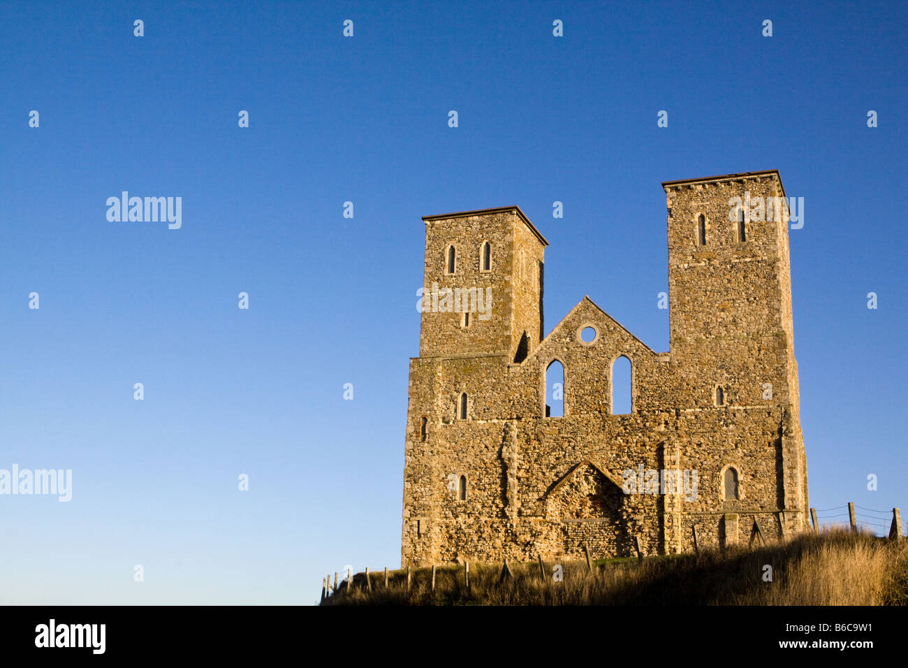 Ruin reculver hi-res stock photography and images - Alamy