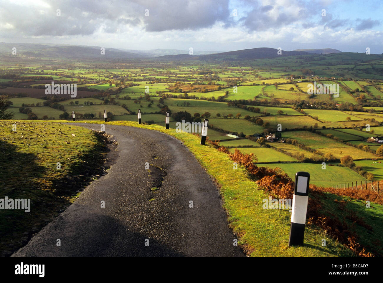 Long narrow fields hi-res stock photography and images - Alamy