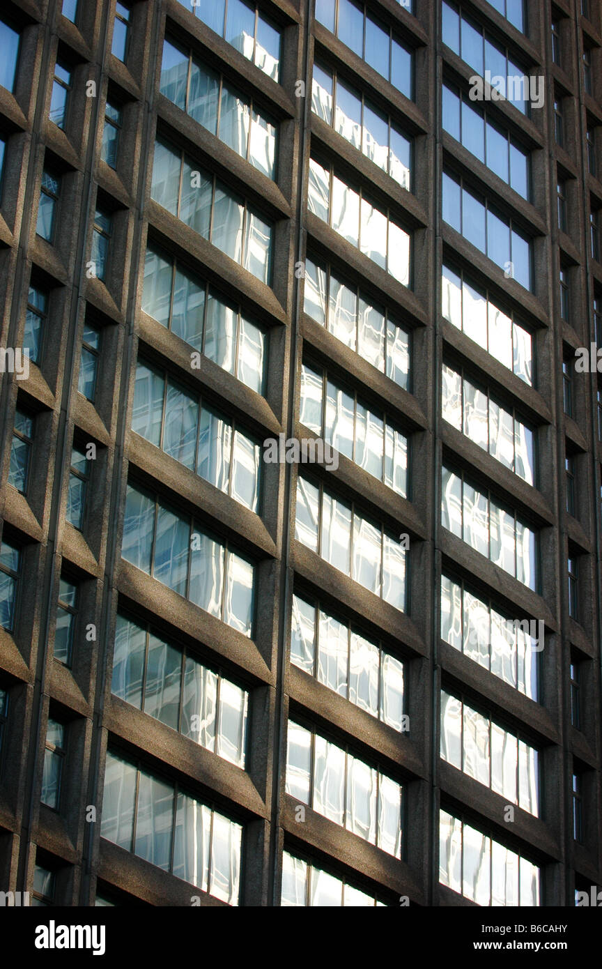 Exterior surface of a large high rise Stock Photo - Alamy