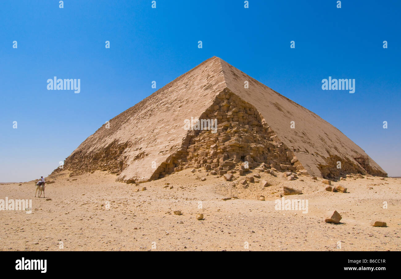 Egypt pyramid construction hi-res stock photography and images - Alamy