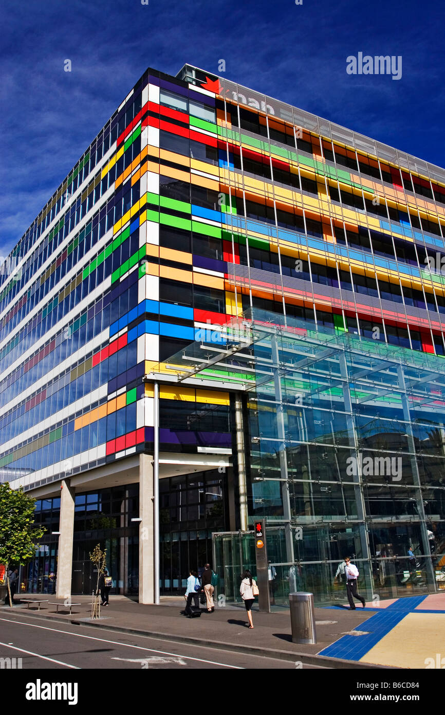 Building bank office building outside hi-res stock photography and ...